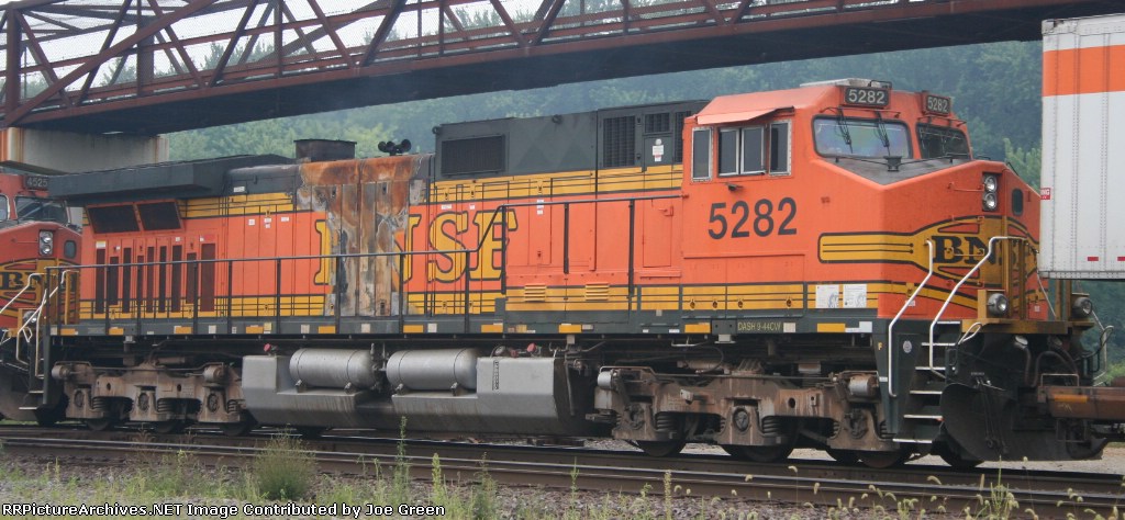 BNSF 5282